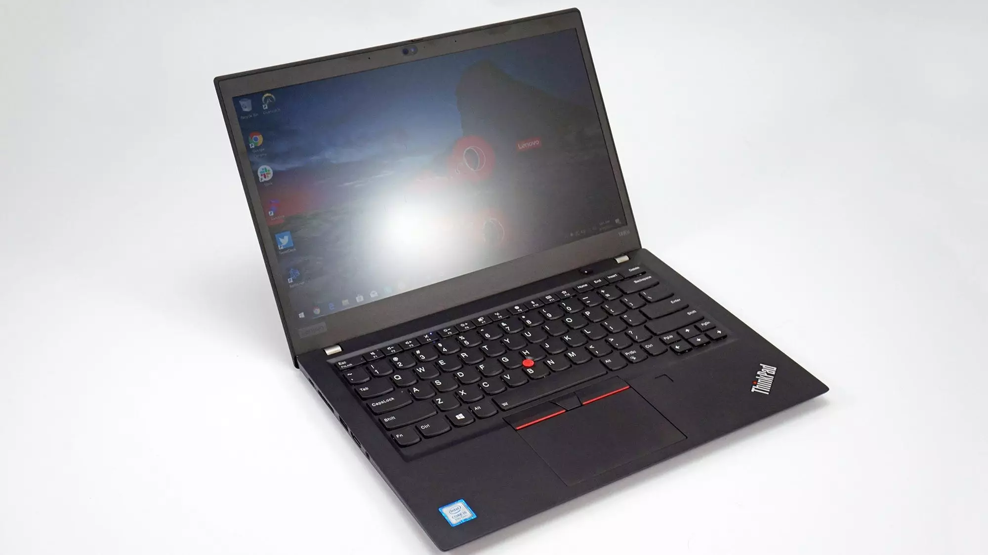 Lenovo ThinkPad T490s - шәхес кризисы булган каты ноутбук