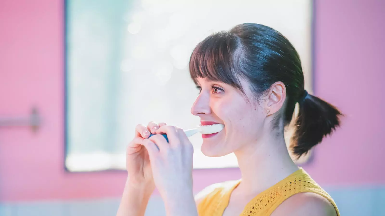FastTeesH kan børste dine tænder fladt på 10 sekunder