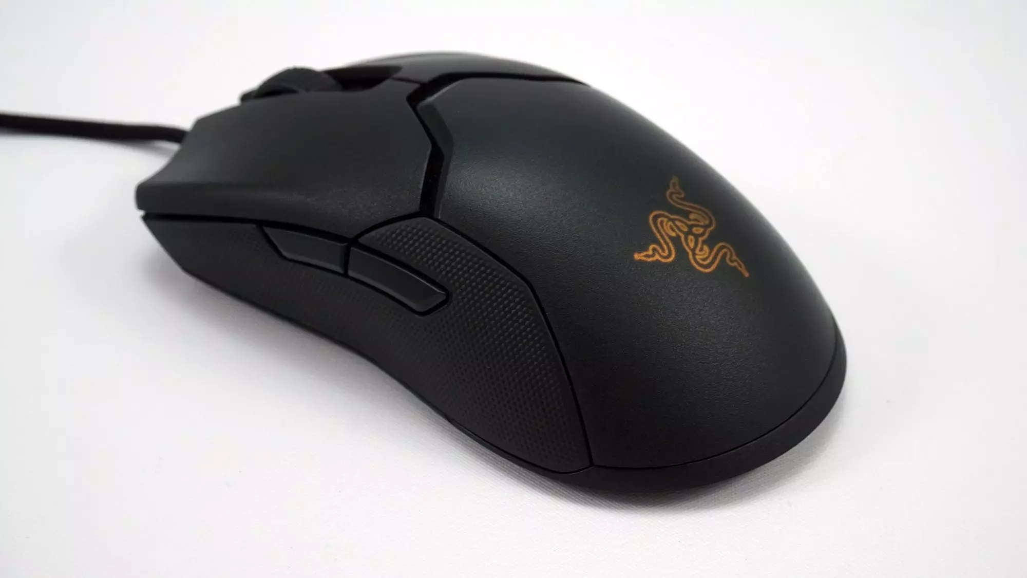 Razer Viper គឺជា Mouse លេងហ្គេមដ៏ល្អមួយ ប៉ុន្តែ Fancy Switchs មិនមានភាពច្បាស់លាស់នោះទេ។