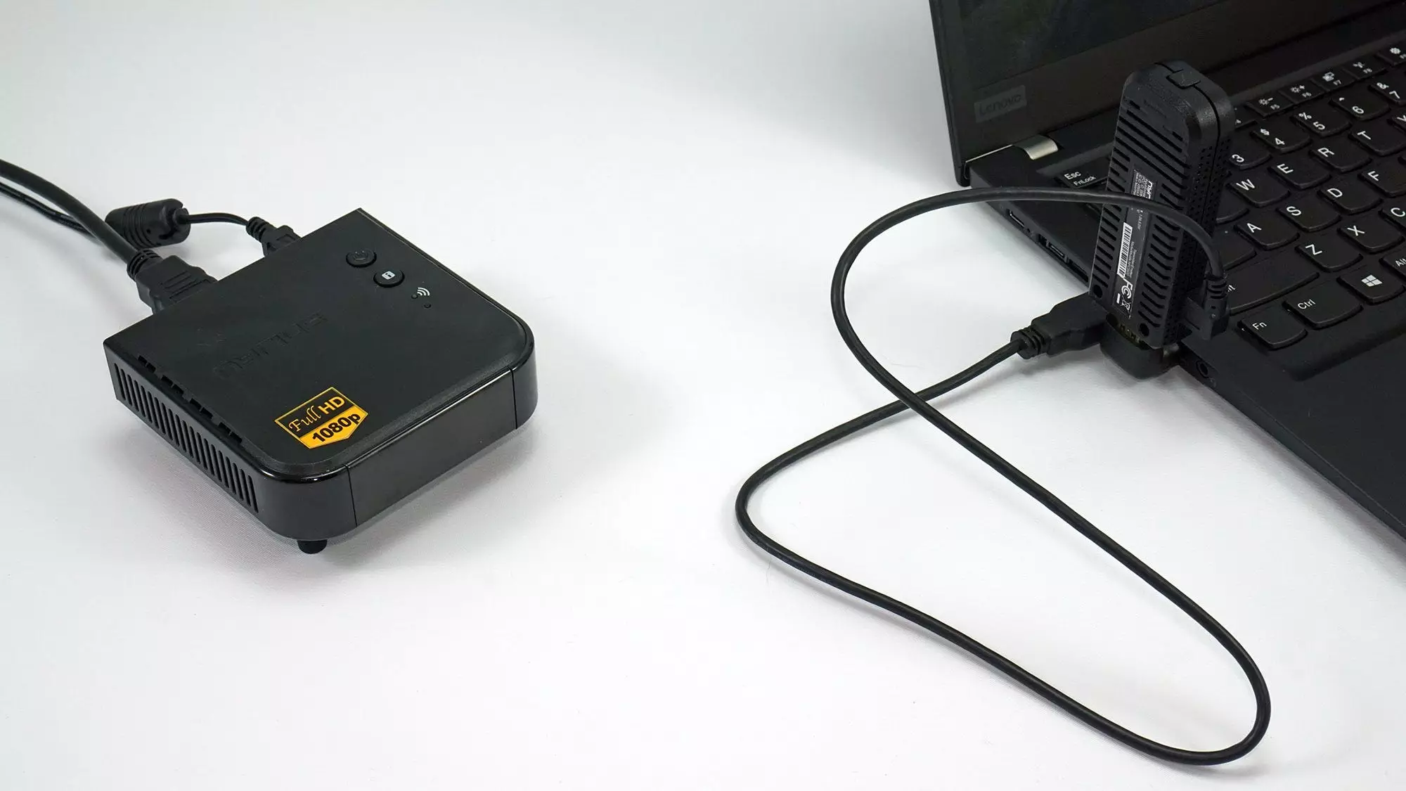 Το Nyrius Aries Pro εκπέμπει σήματα HDMI γύρω από το σπίτι σας με ευκολία
