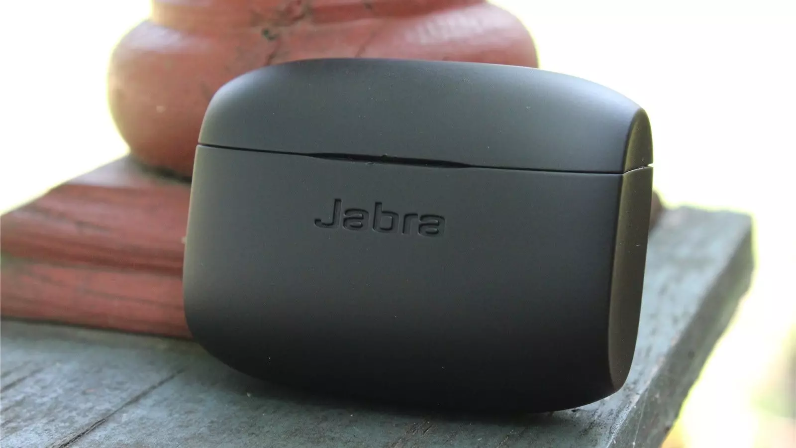 Jabra Elite Active 65t kulaklık kutusu.