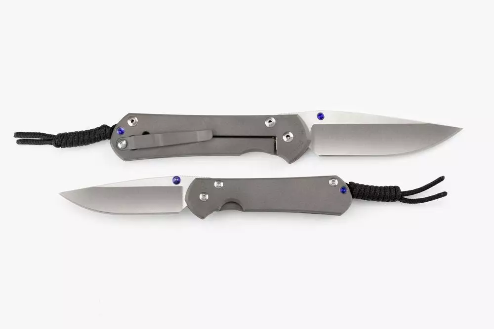 Δύο από τα μαχαίρια CRK Sebenza 21.
