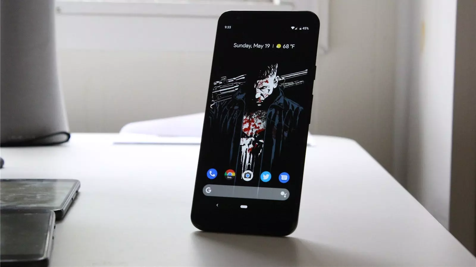 Преглед на Google Pixel 3a: Обичам те, малък пластмасов телефон