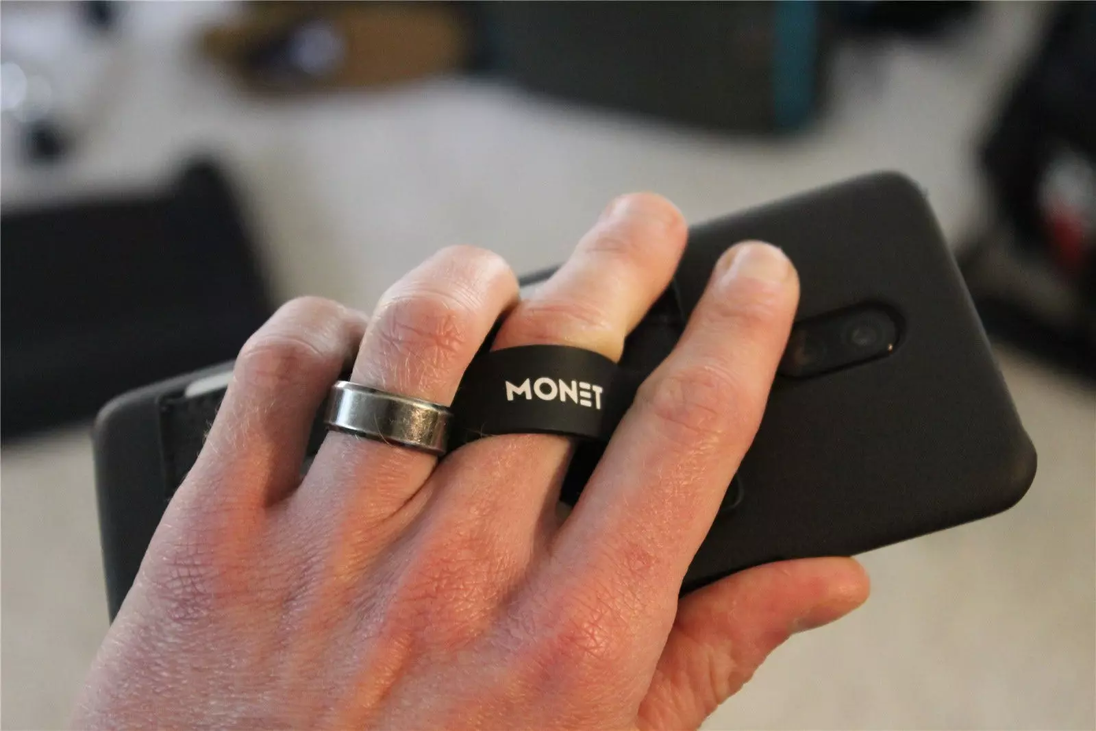 Peňaženka/stojan/prsteň Monet Phone Recenzia: Nenávidím, ako veľmi milujem túto vec 9008_4