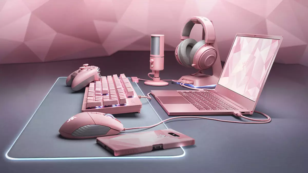 Razer's new lineup yeQuartz Pink hardware.