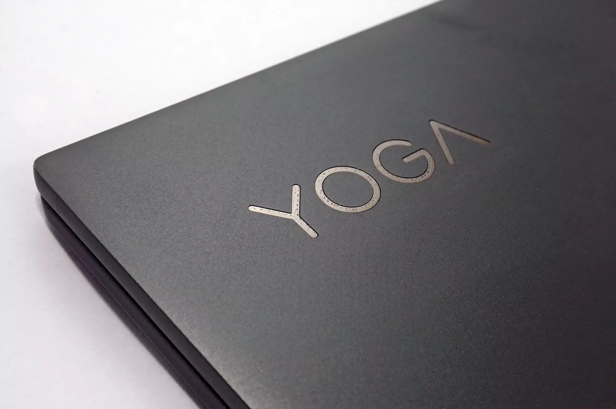 Lenovo Yoga C630 ਸਮੀਖਿਆ: ਕੀ ਵਿੰਡੋਜ਼ ਆਨ ਏਆਰਐਮ ਇੱਕ ਸੀਈਐਸ ਰੋਡਟ੍ਰਿਪ ਨੂੰ ਸੰਭਾਲ ਸਕਦੀ ਹੈ? 9248_10
