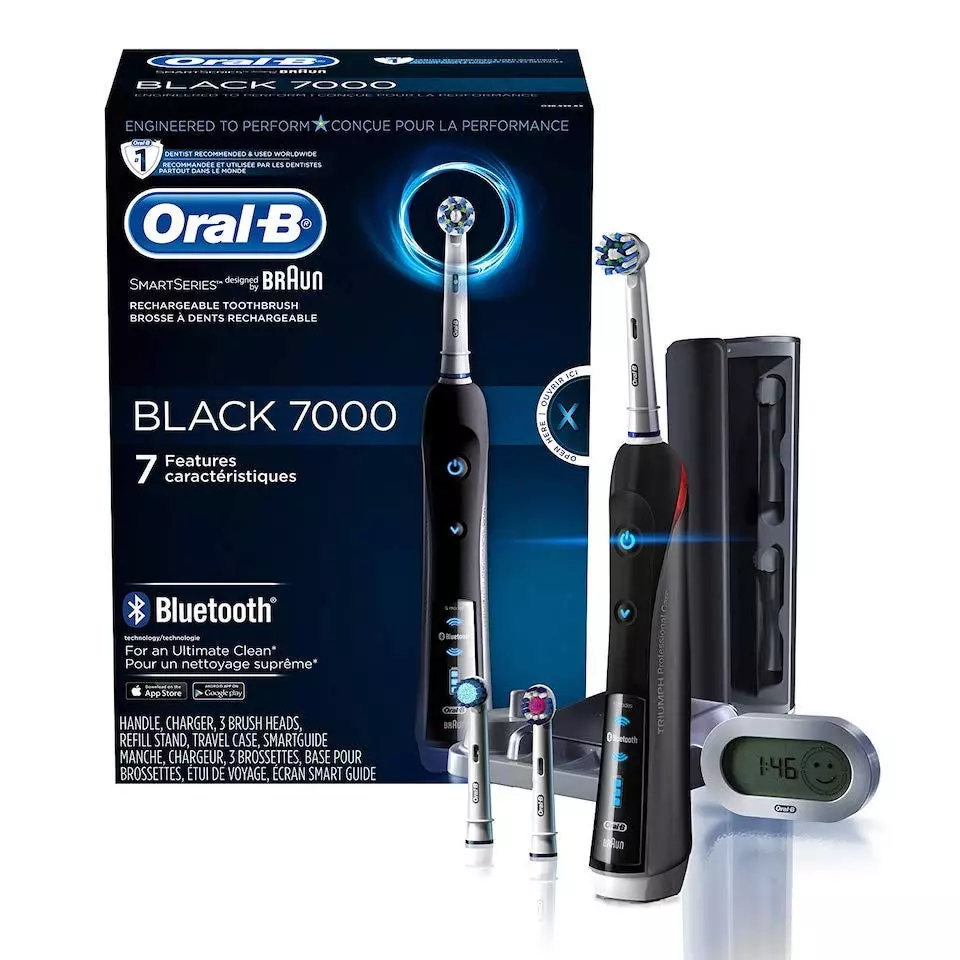Черная умная зубная щетка Oral-B 7000