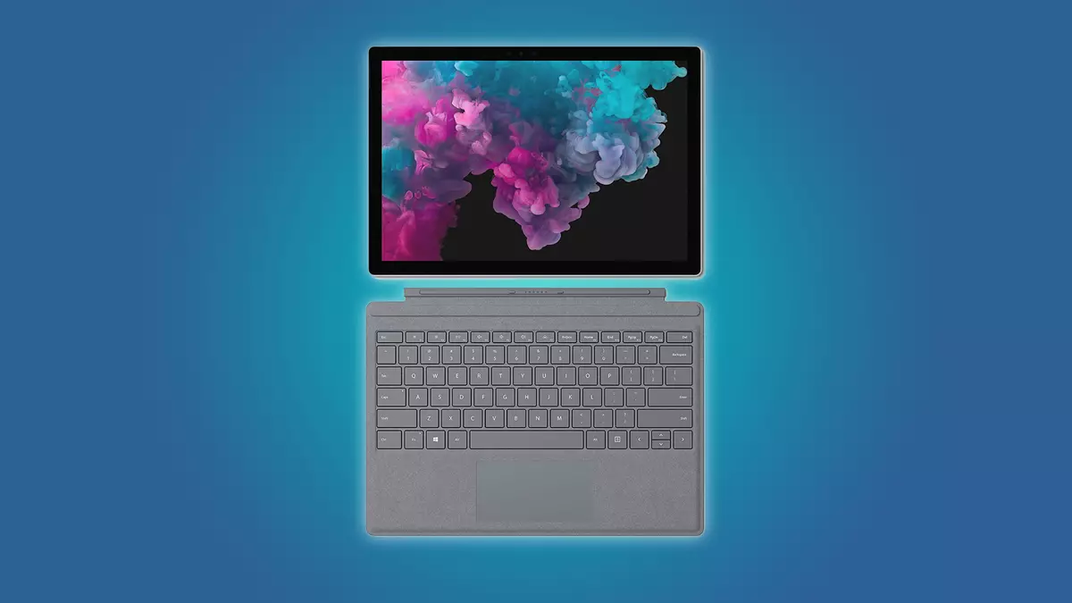 Surface Pro 6 kanthi tutup jinis alus