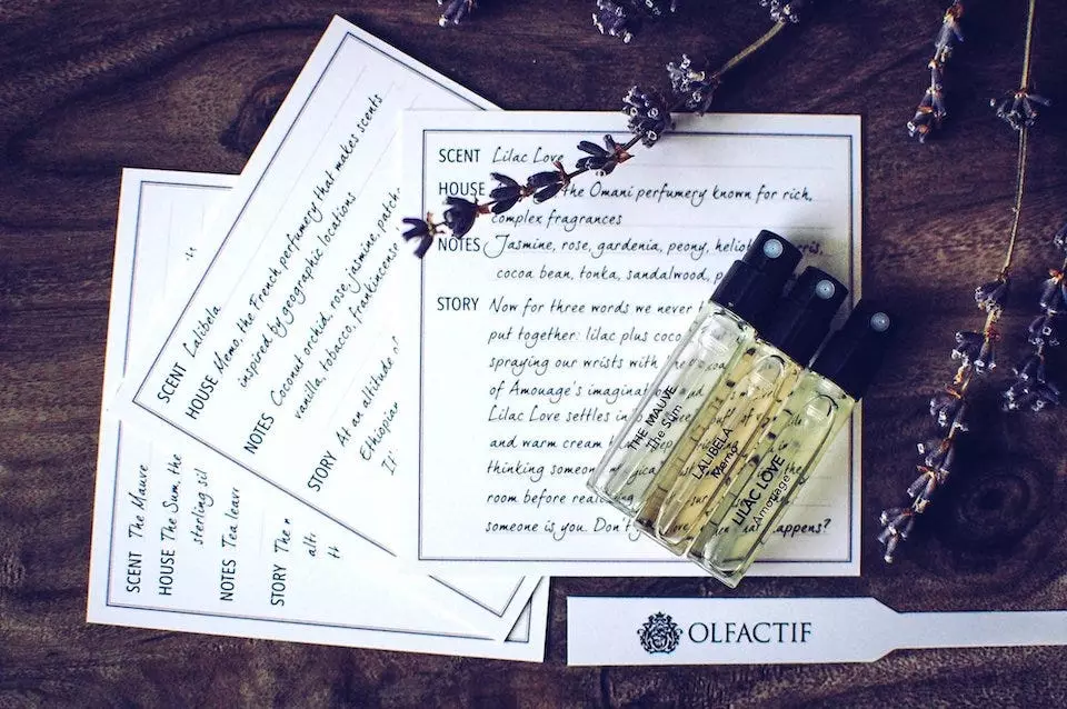 Caixa de subscripció de perfums Olfactif