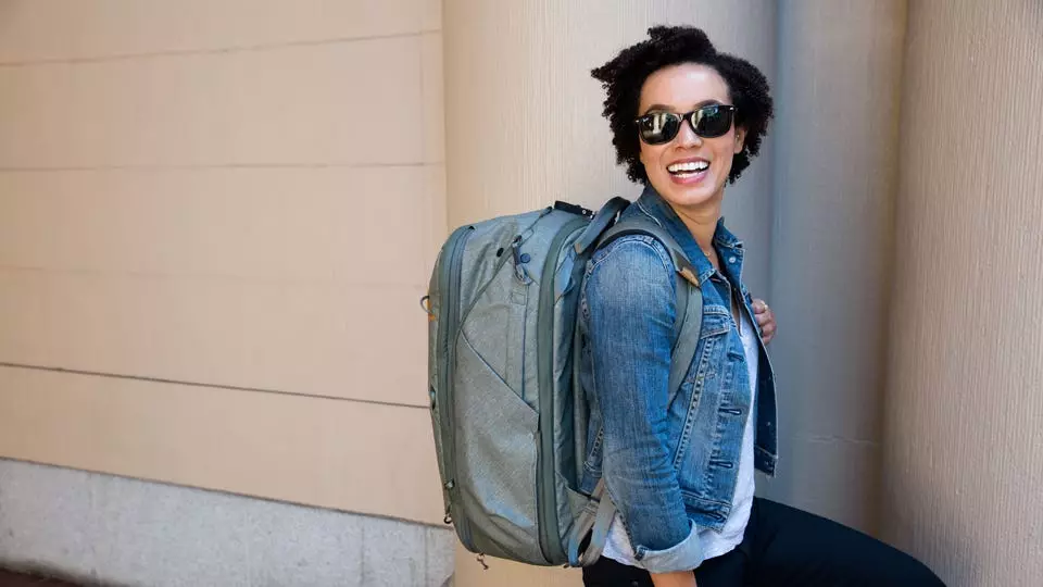 Ulasan Beg Perjalanan Reka Bentuk Puncak:Beg Sempurna Untuk Globetrotters Dan Jurugambar