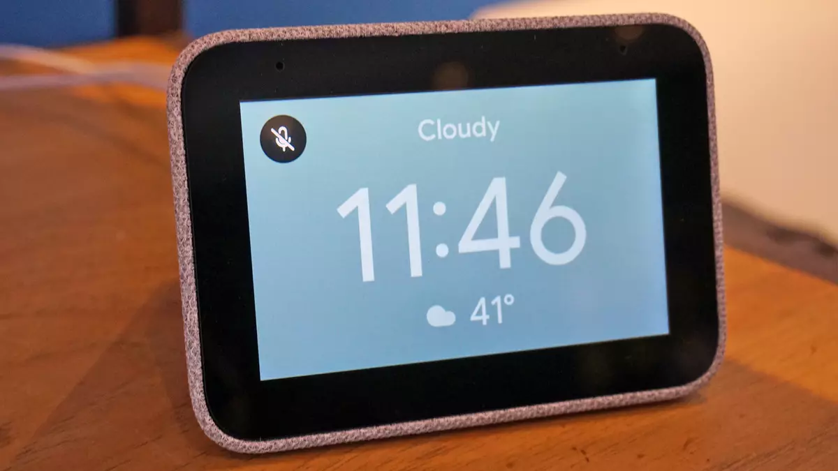Lenovo presenta Google Assistant Smart Clock e Alexa Tablet con Dock 9508_1