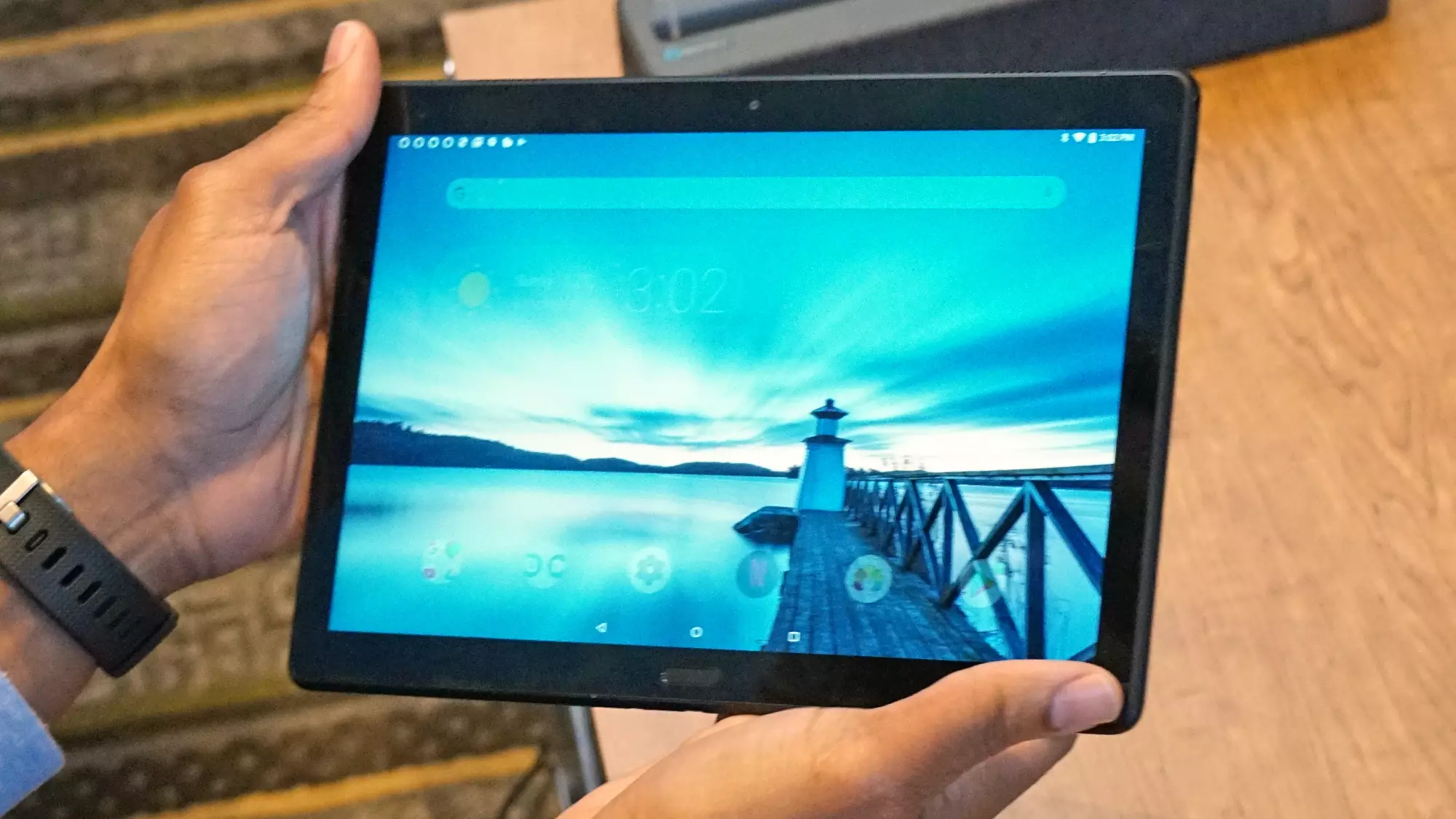Lenovo Inovhura Google Mubatsiri Smart Clock uye Alexa Tablet ine Dock 9508_5