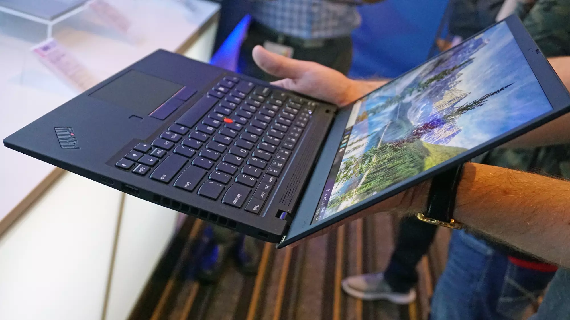 Найноўшыя ThinkPad X1 Carbon і X1 Yoga ад Lenovo Slim Down і Style Up