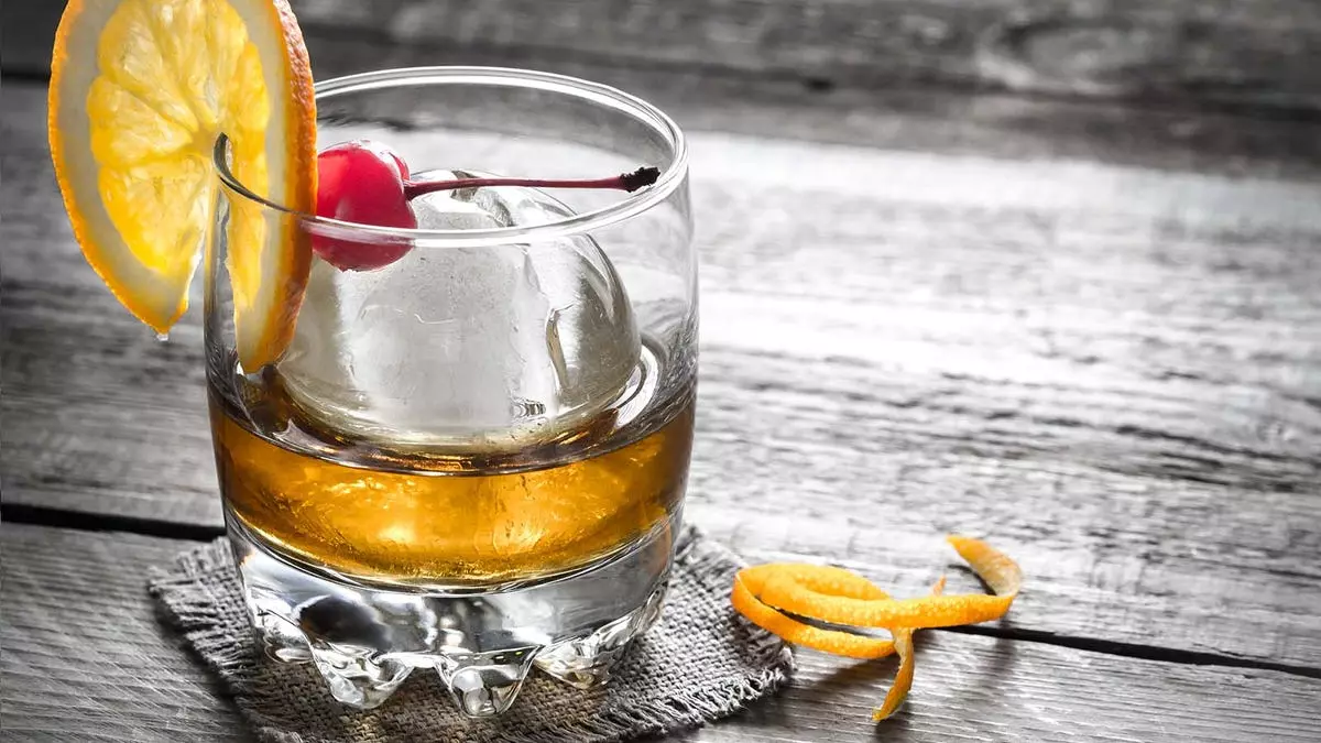 Els millors motlles de gel per als vostres còctels artesanals i deliciós whisky 9650_1