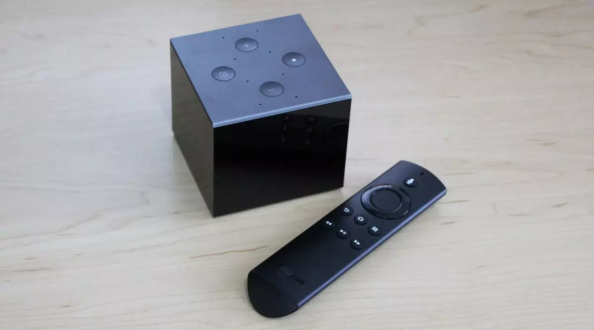 مراجعة Amazon Fire TV Cube: جهاز التحكم عن بعد العالمي الذي كنت تنتظره 9933_1
