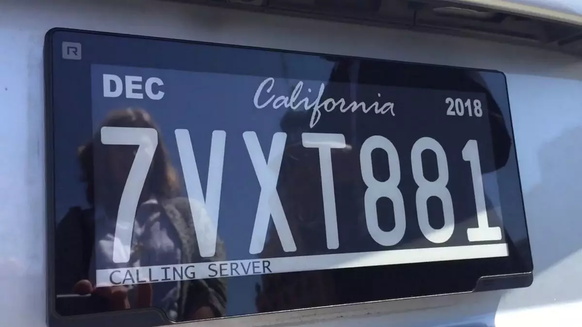 California Unveils New E-Ink License Plate Dina Program Pilot Limited 9978_1